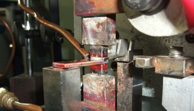 Resistance brazing machine (by SK BRAIZNG CO.)