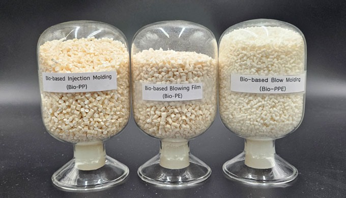 Biobased Resin / eco-friendly material, recycled plastic (by GREEN ...