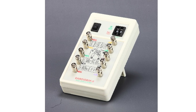 ECG Simulator : Cardiosim II (by Biometric Cables)